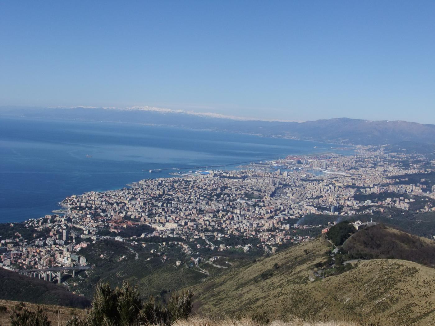 Fasce (Monte) da Genova Quinto, anello per i Monti Bastia, Croce ...